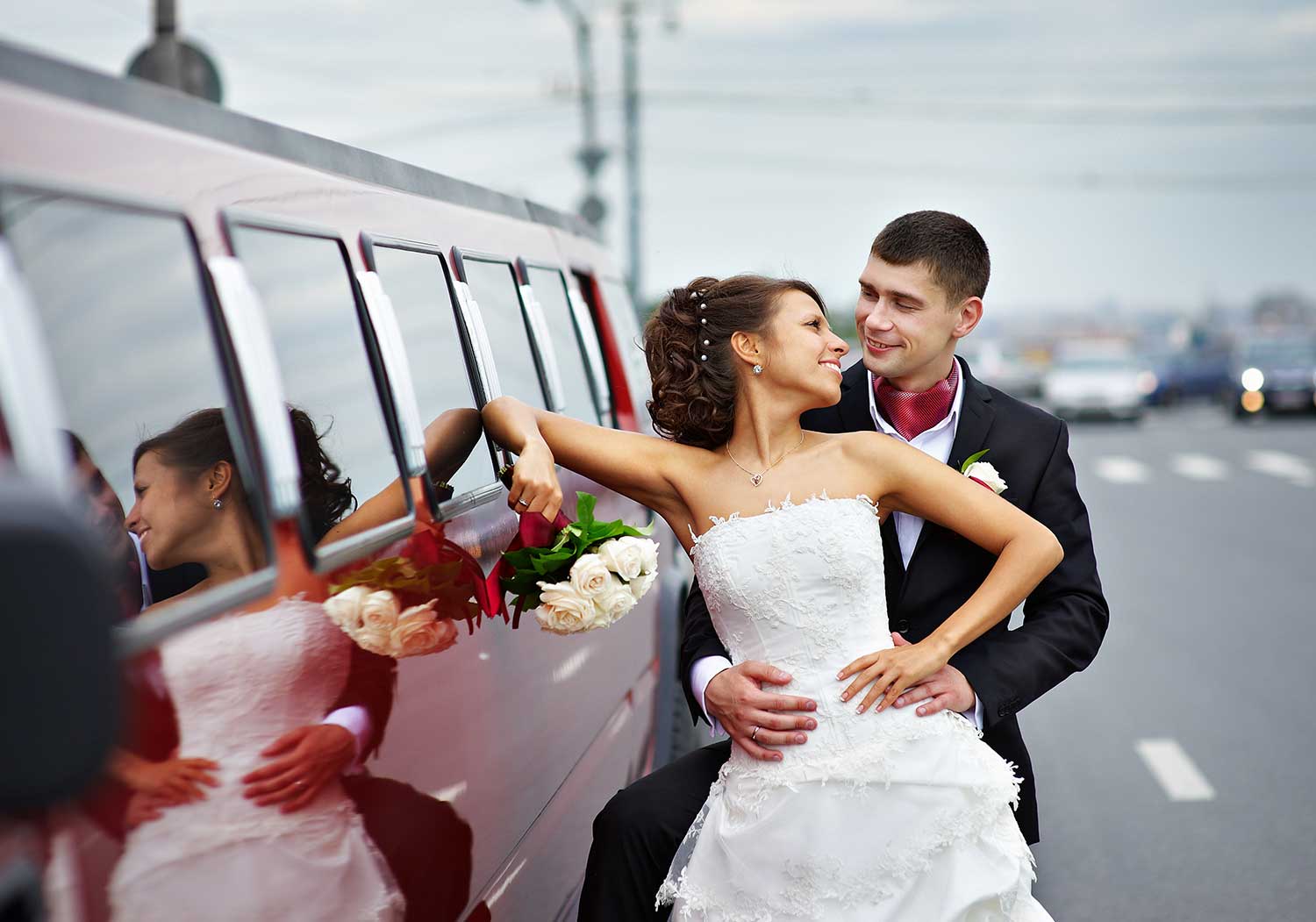 Why a Wedding Party Bus Is the Perfect Ride for Your Big Day - Jacks ...